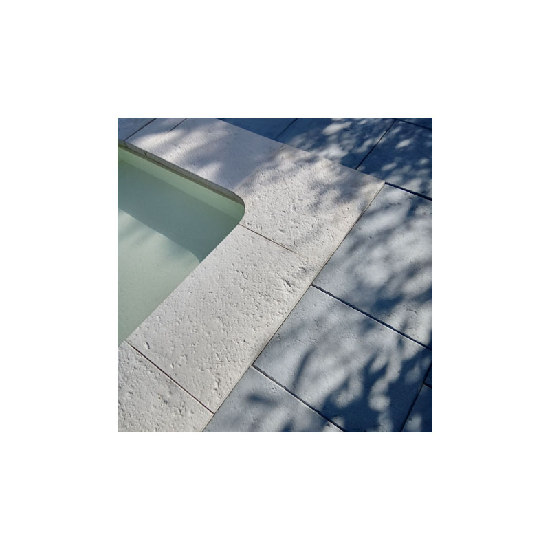 Margelle de piscine en pierre reconstituée bouchardée plate courbe 46,5 ...