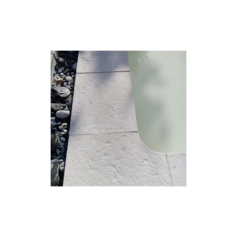 Margelle de piscine en pierre reconstituée bouchardée plate courbe 46,5 ...