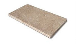 Bien choisir sa margelle en pierre naturelle