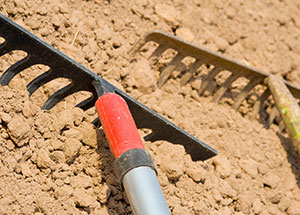 Choisir le bon râteau pour lentretien de son extérieur - Amenager Ma Maison